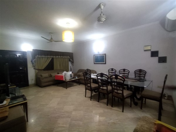 DHA Phase 3 Z Block 10 Marla House For sale