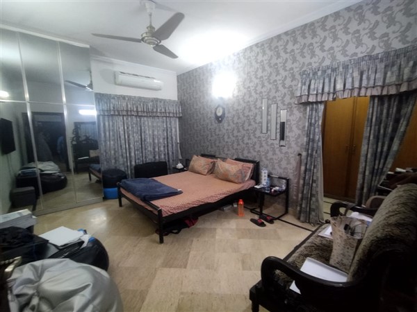 DHA Phase 3 Z Block 10 Marla House For sale