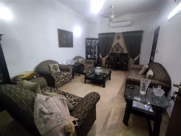DHA Phase 3 Z Block 10 Marla House For sale