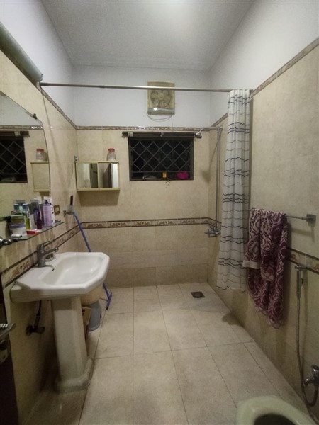 DHA Phase 3 Z Block 10 Marla House For sale